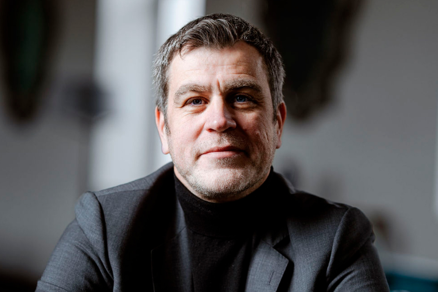 Dans l’ombre des puissants : plongée dans l’univers ultra-confidentiel ...